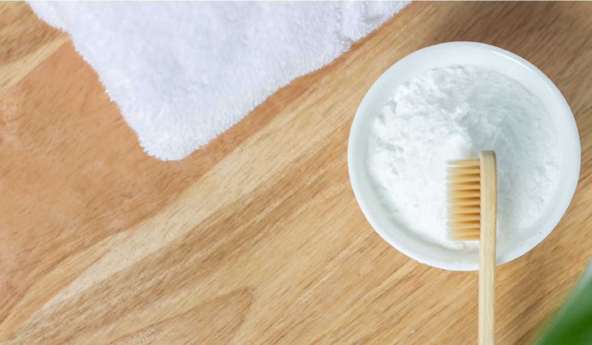Brushing Teeth With Baking Soda | Buyers Report